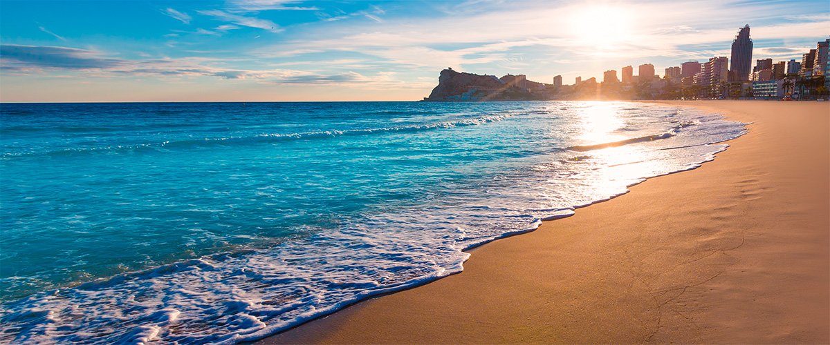 Poniente beach in Benidorm, one of the longest beaches - Abahana Villas